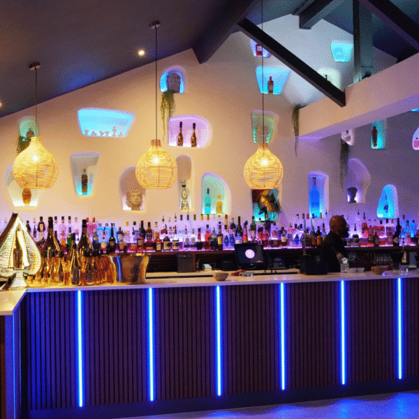 Welcome | Yiamas Greek Restaurant Brentwood, Essex